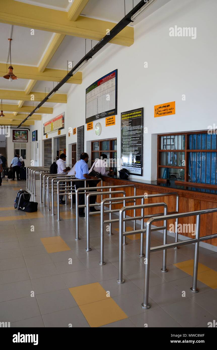 Jaffna train station hi-res stock photography and images - Alamy