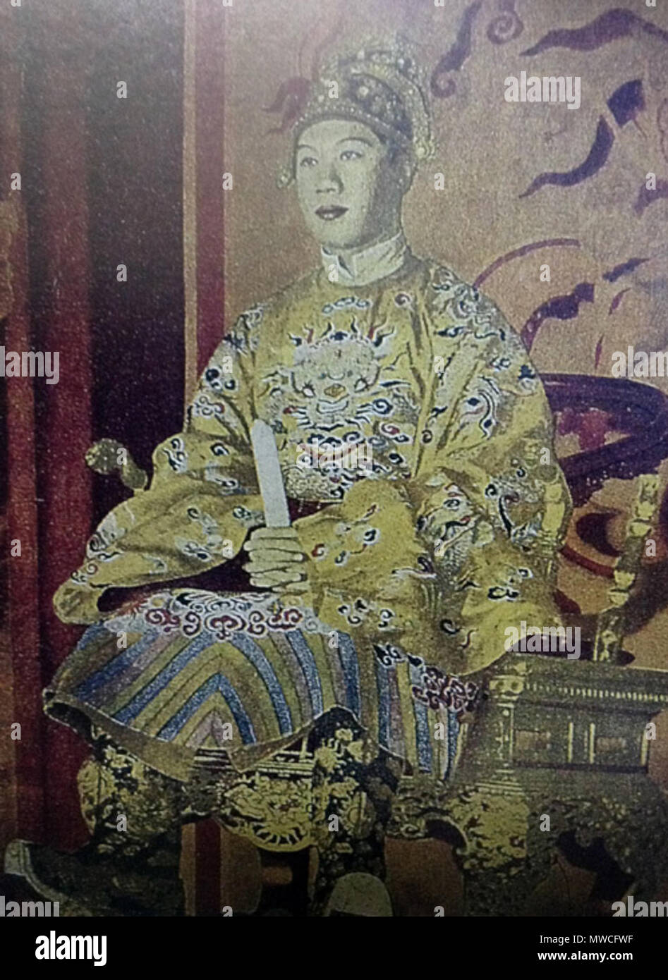 Emperor bao dai hi-res stock photography and images - Alamy