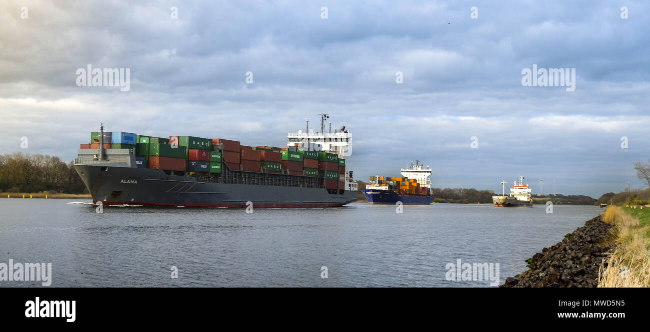 Container ship kiel canal lock hi-res stock photography and images - Alamy