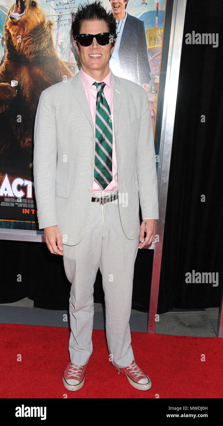 Johnny knoxville action point hi-res stock photography and images - Alamy