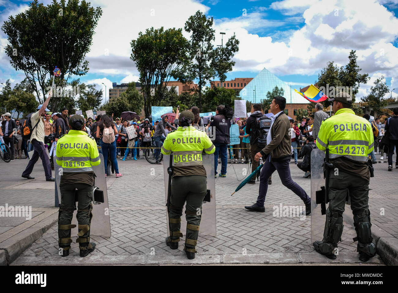 Colombian national police hi-res stock photography and images - Alamy