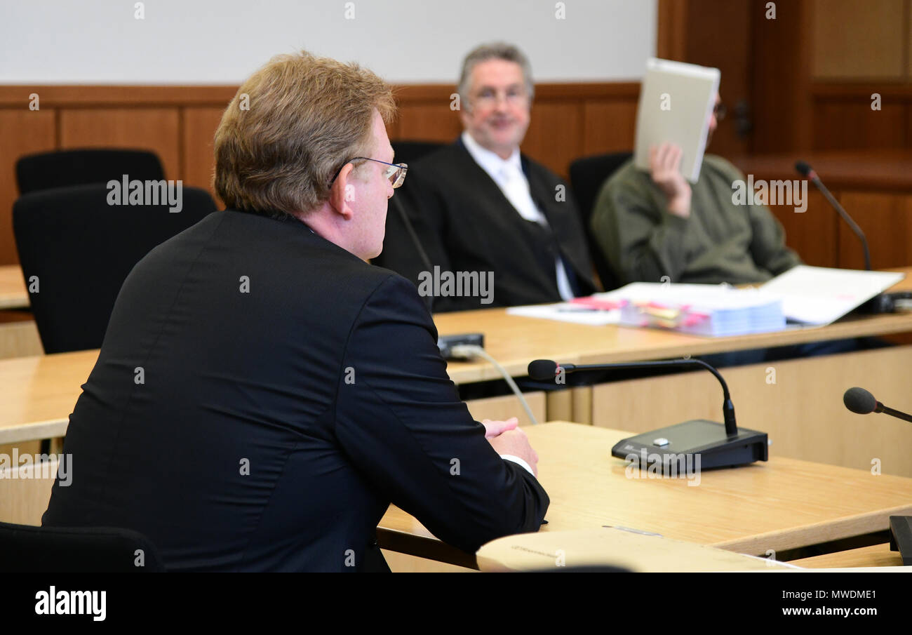 Neck stall hi-res stock photography and images - Alamy