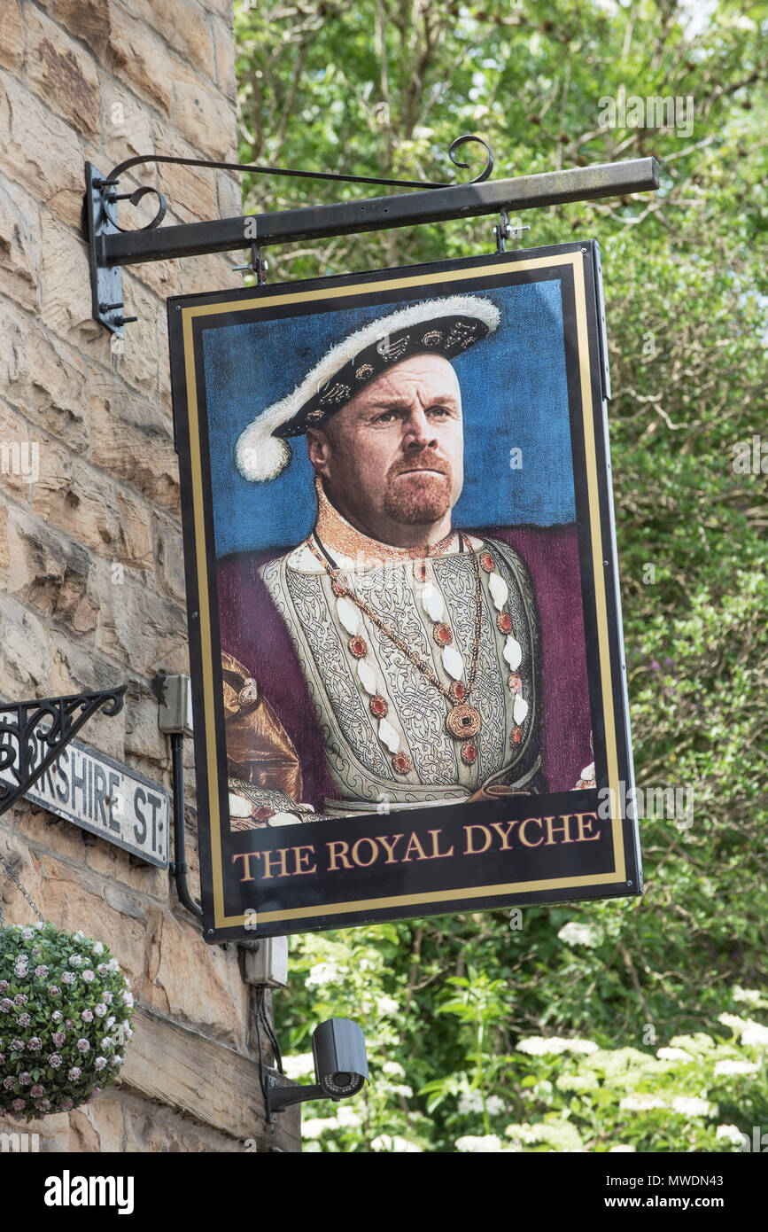Royal dyche hi-res stock photography and images - Alamy