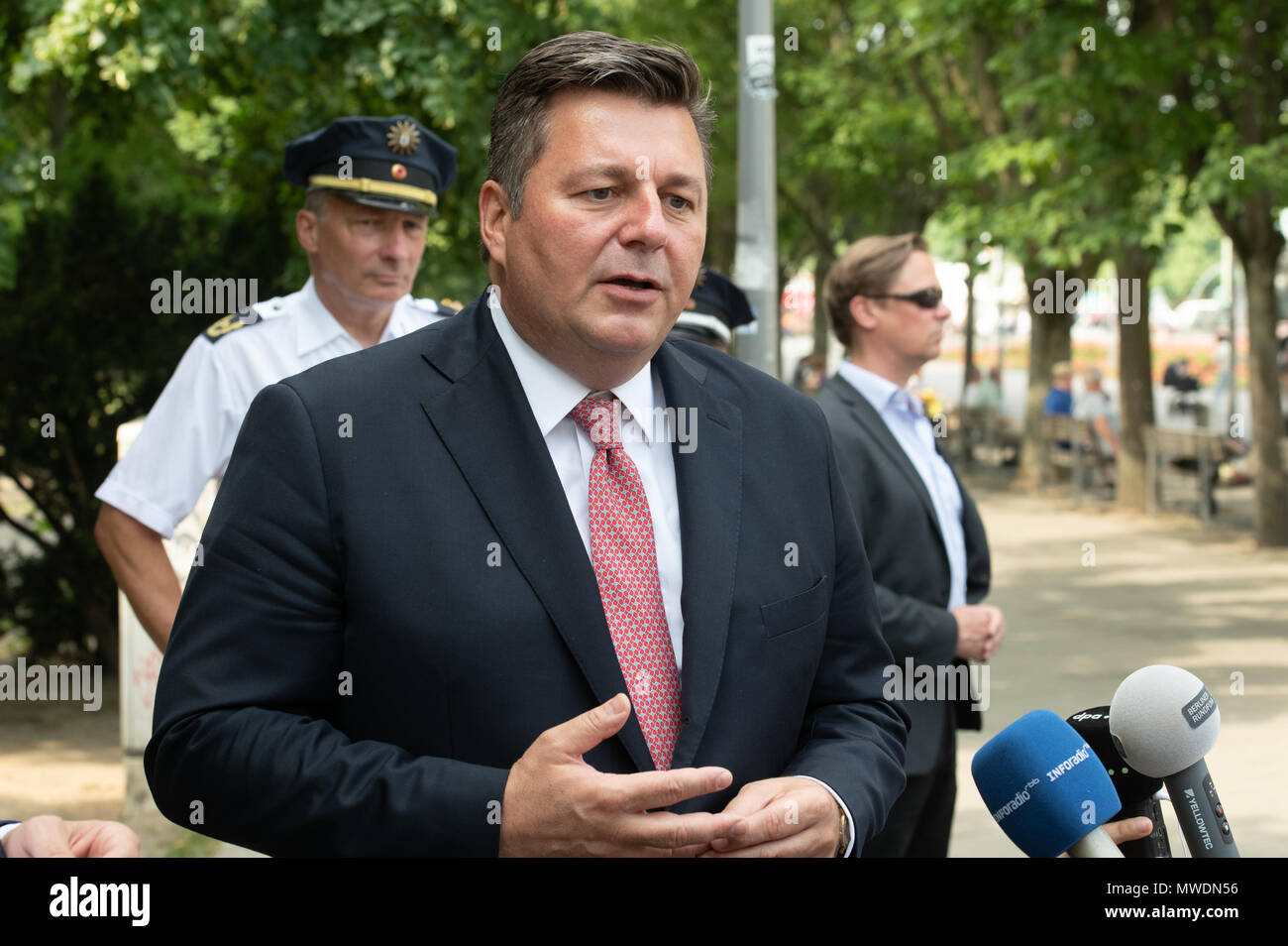 Conclusions hi-res stock photography and images - Alamy