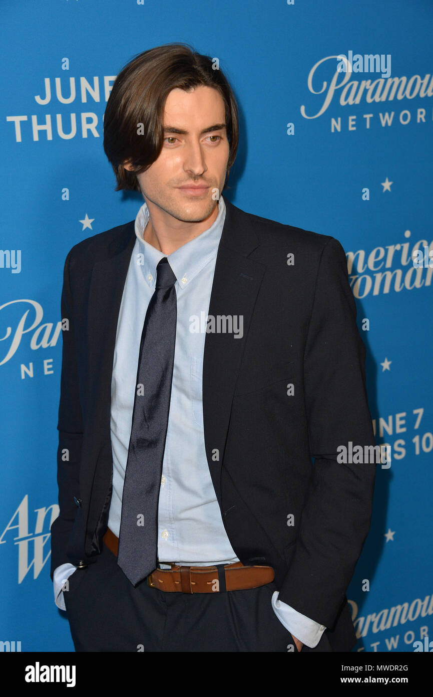 American woman premiere party hi-res stock photography and images - Alamy