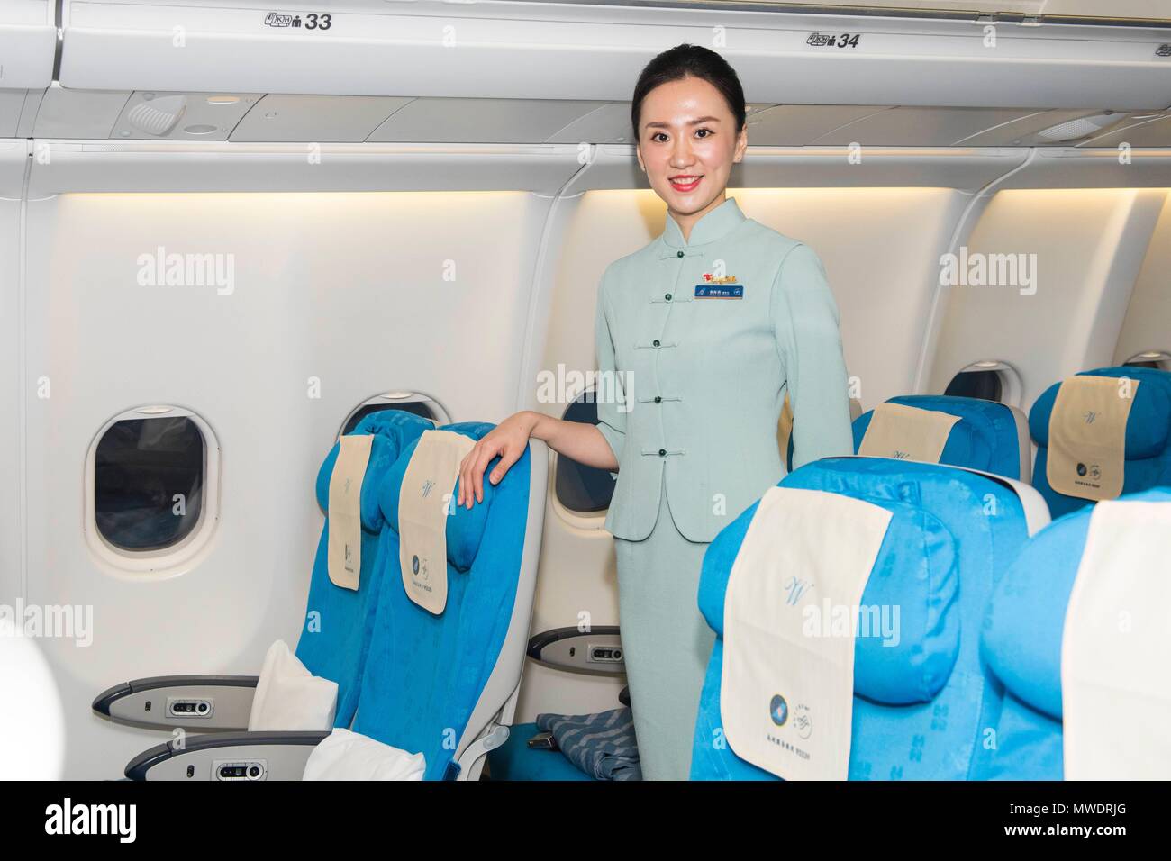 China airlines stewardess hi-res stock photography and images - Alamy