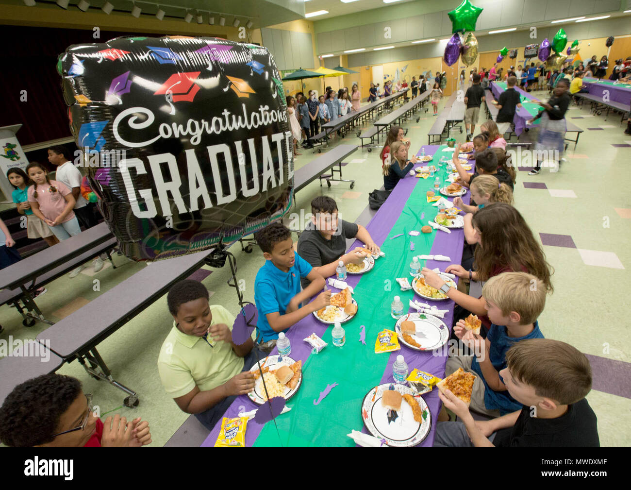 5th grade graduation hi-res stock photography and images - Alamy