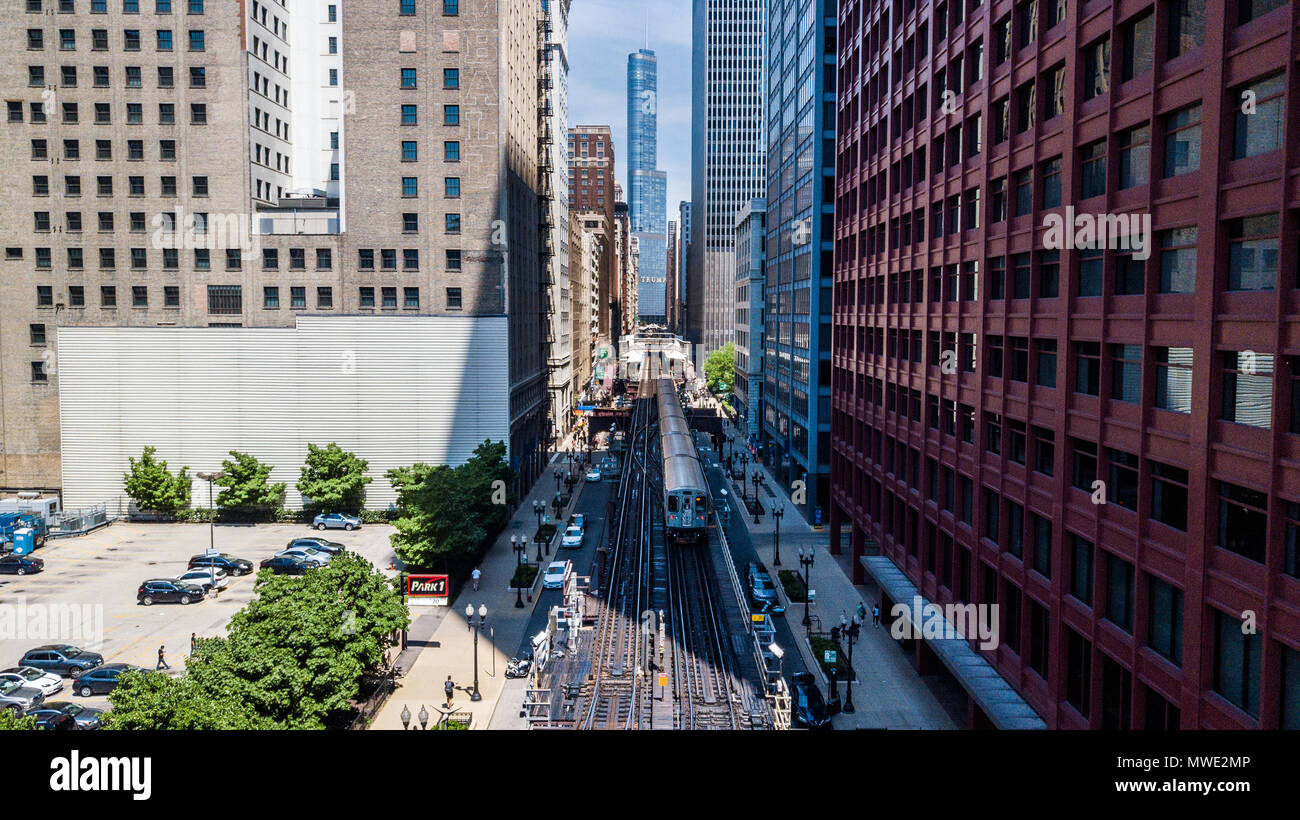L Train, Elevated Train, the Loop, Chicago, IL, USA Stock Photo - Alamy