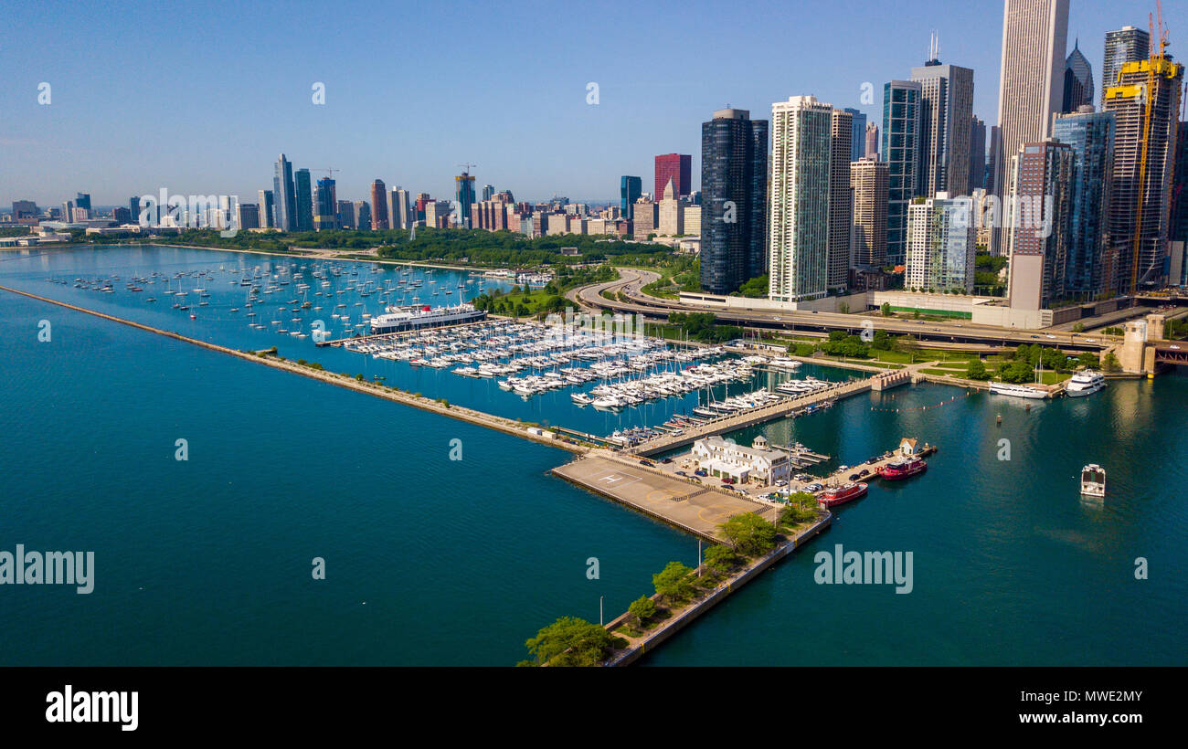 Chicago harbour hi-res stock photography and images - Alamy