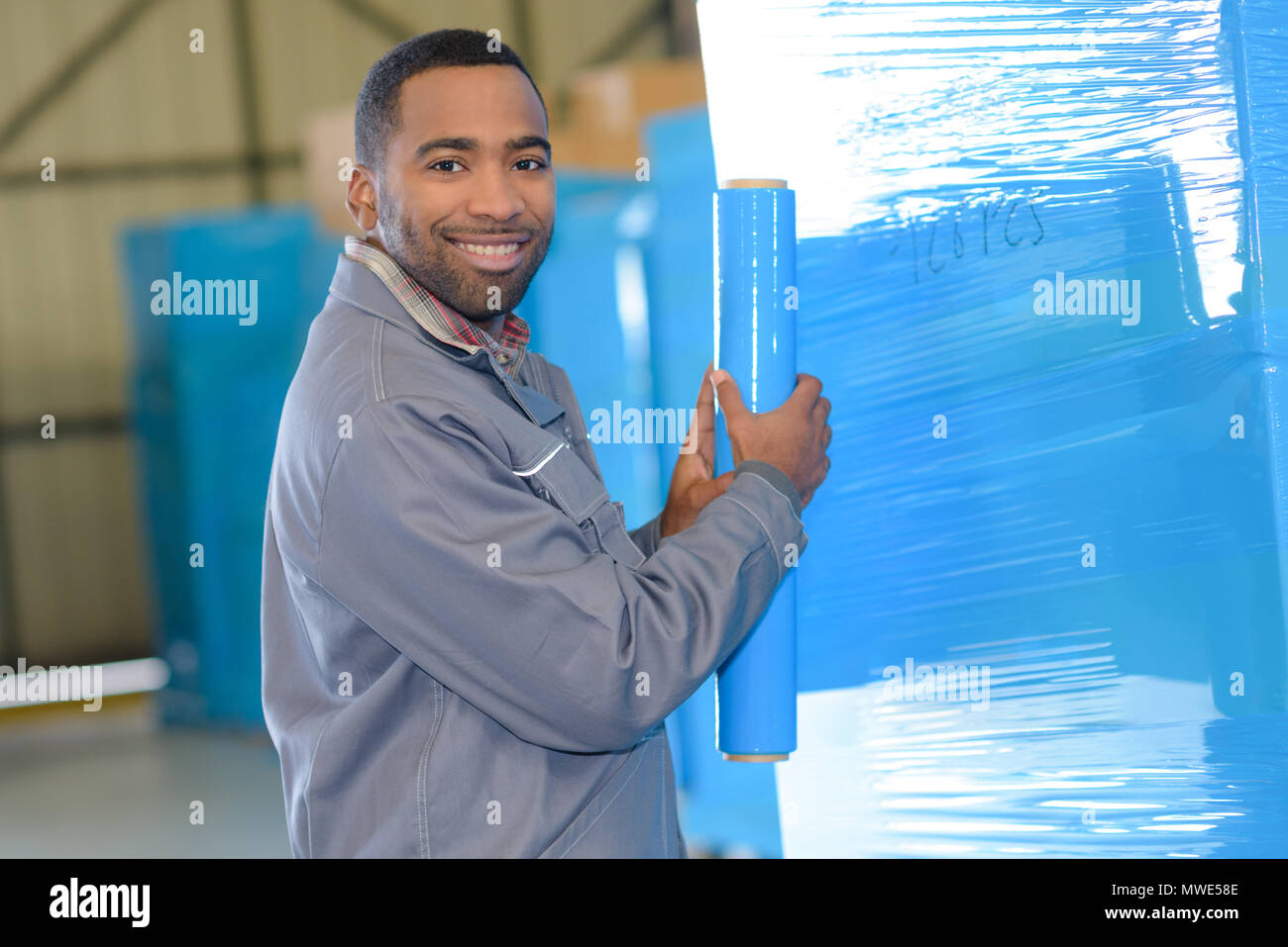 Wrapping goods hi-res stock photography and images - Alamy