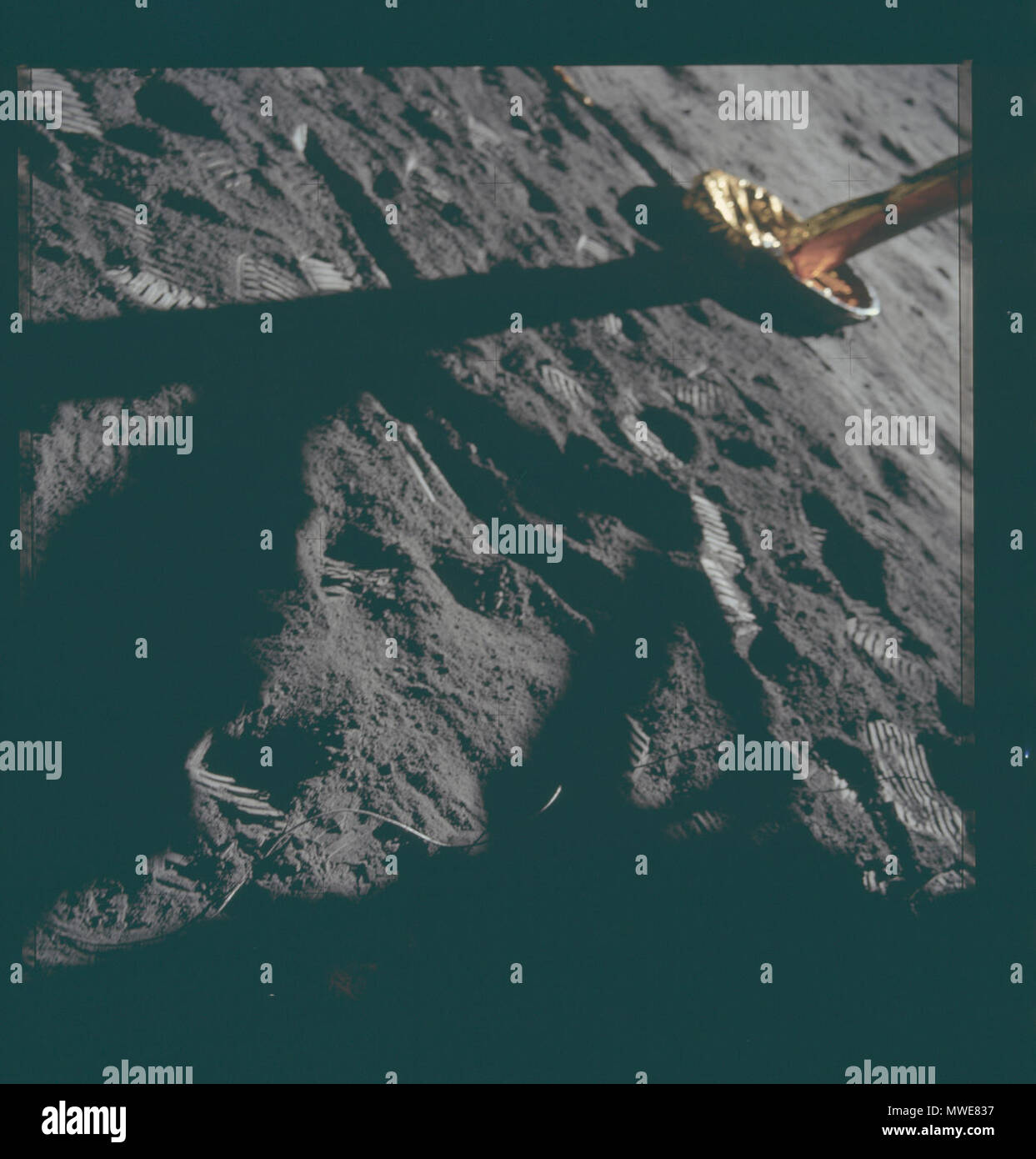 Apollo moon mission. Exploring the moons surface with landing module ...