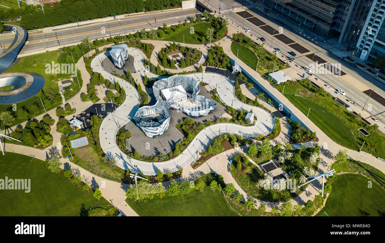 Climbing wall, Maggie Daley Park, Chicago, IL, USA Stock Photo - Alamy