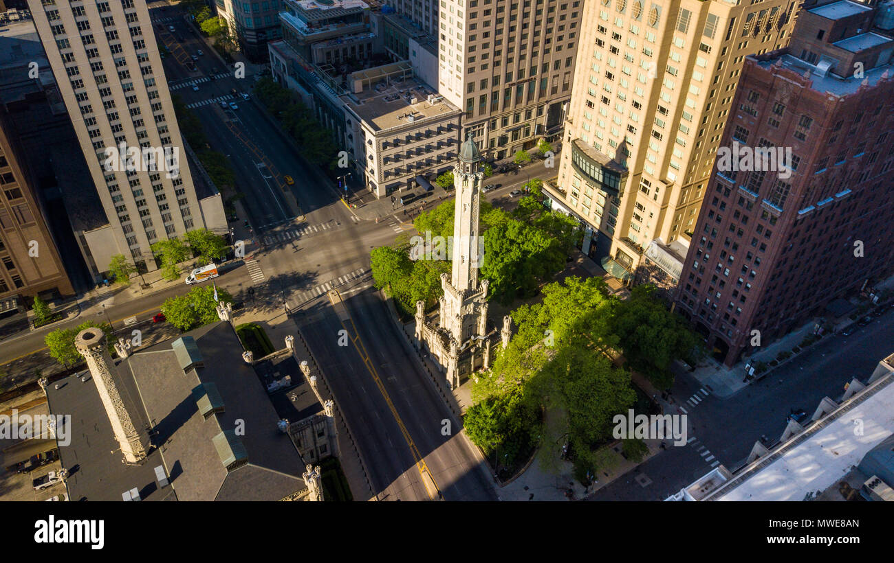 Chicago water tower hi-res stock photography and images - Alamy