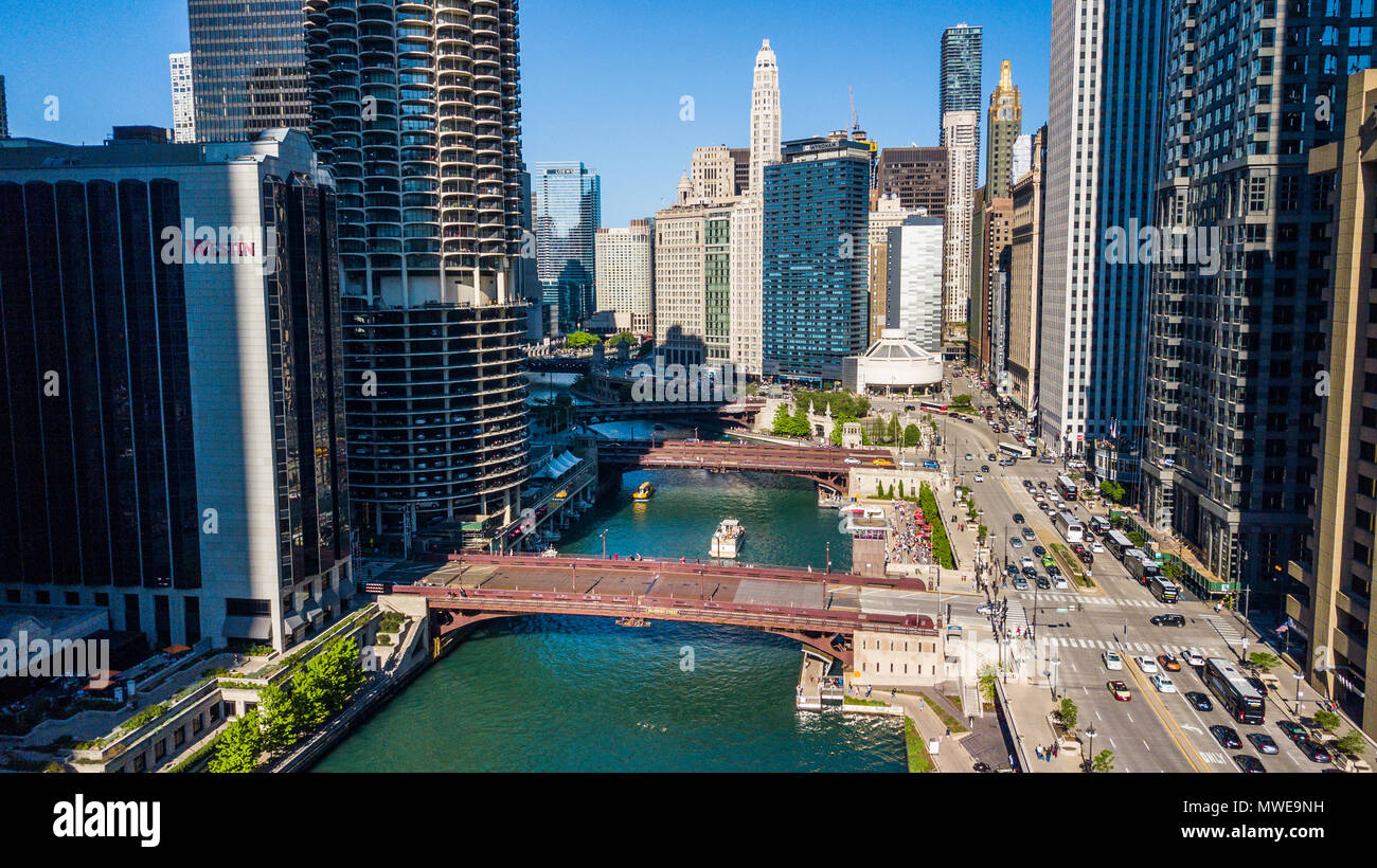 Riverwalk chicago hi-res stock photography and images - Alamy