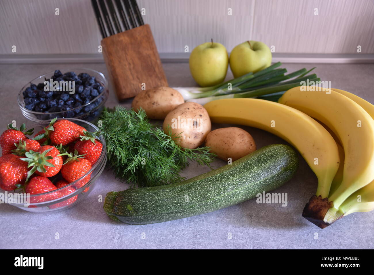 Colorful food still life hi-res stock photography and images - Alamy