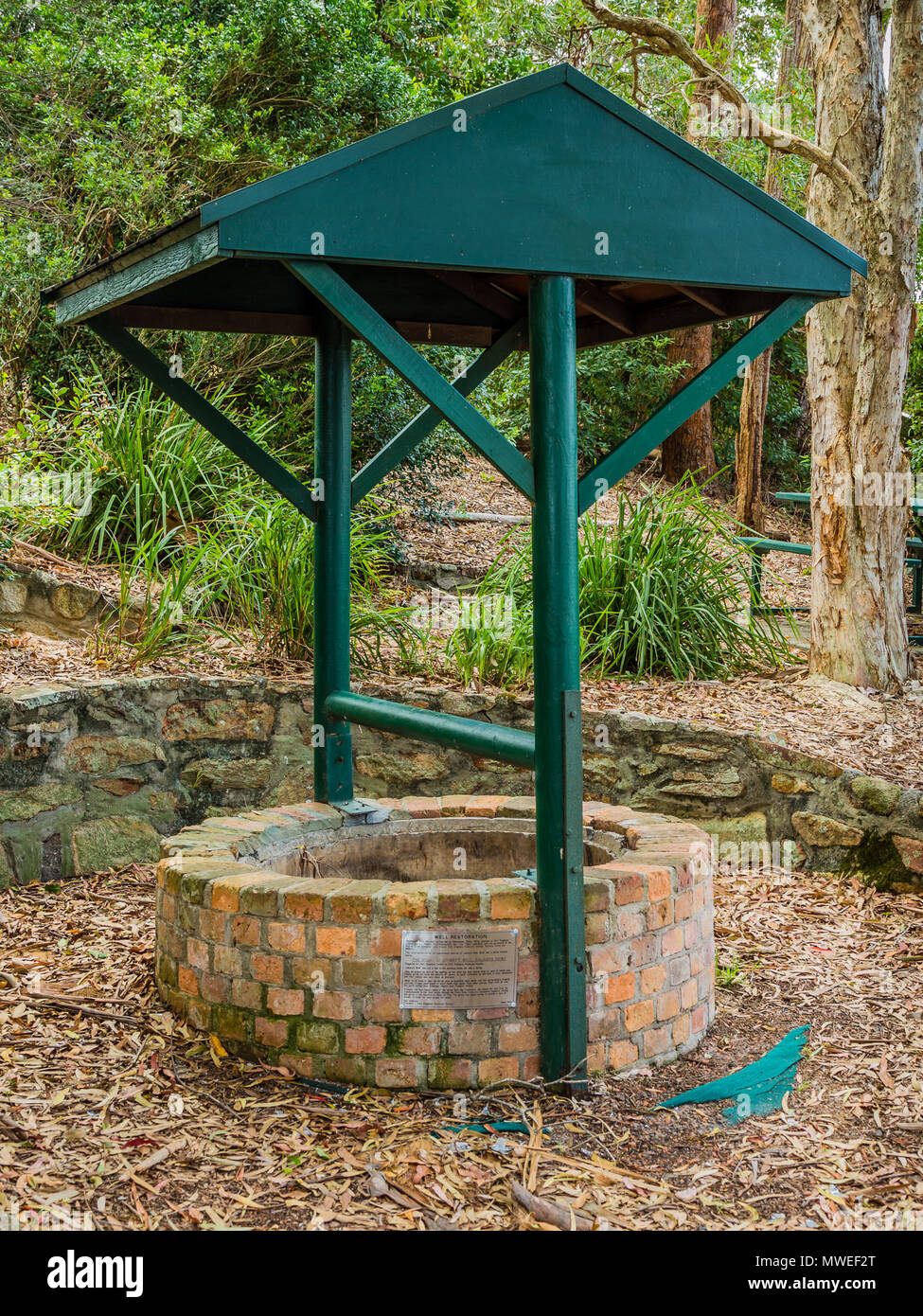 Water well structure hi-res stock photography and images - Alamy