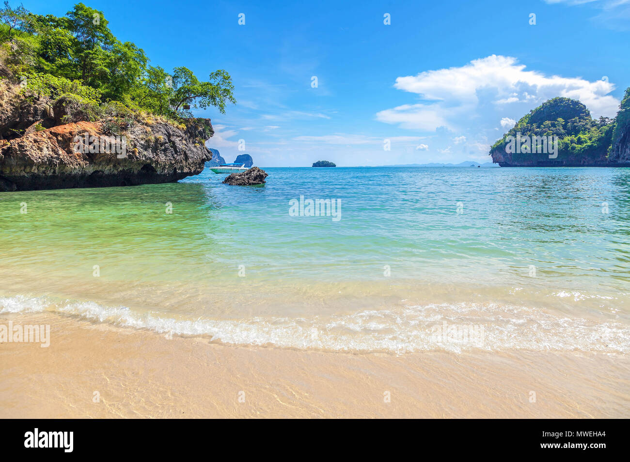 Tropical beach railey in thailand hi-res stock photography and images ...