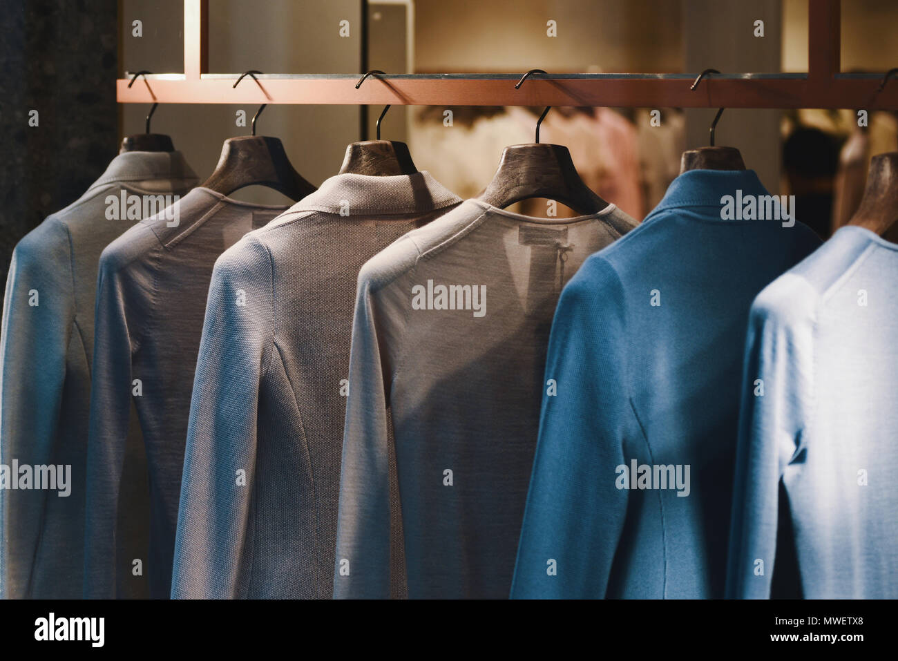 Black and white clothing on racks hi-res stock photography and images ...