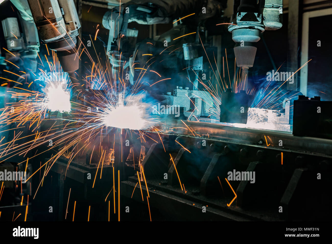 Car assembly line and safety hi-res stock photography and images - Alamy