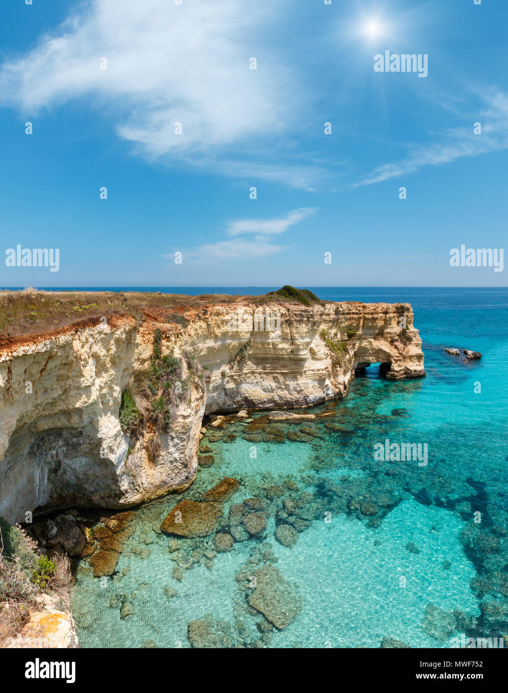 Rocky arch hi-res stock photography and images - Alamy