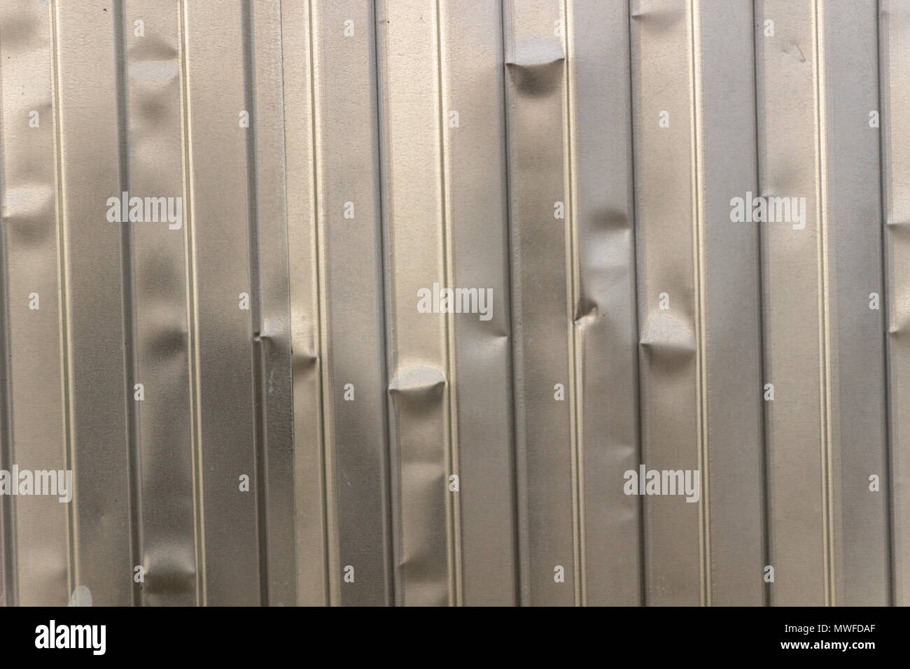 Silver foil block texture hi-res stock photography and images - Alamy