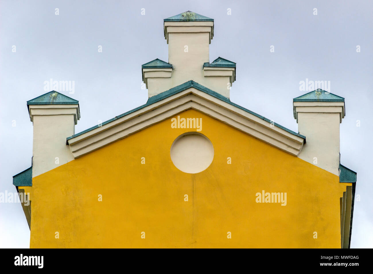 Construct towers hi-res stock photography and images - Alamy