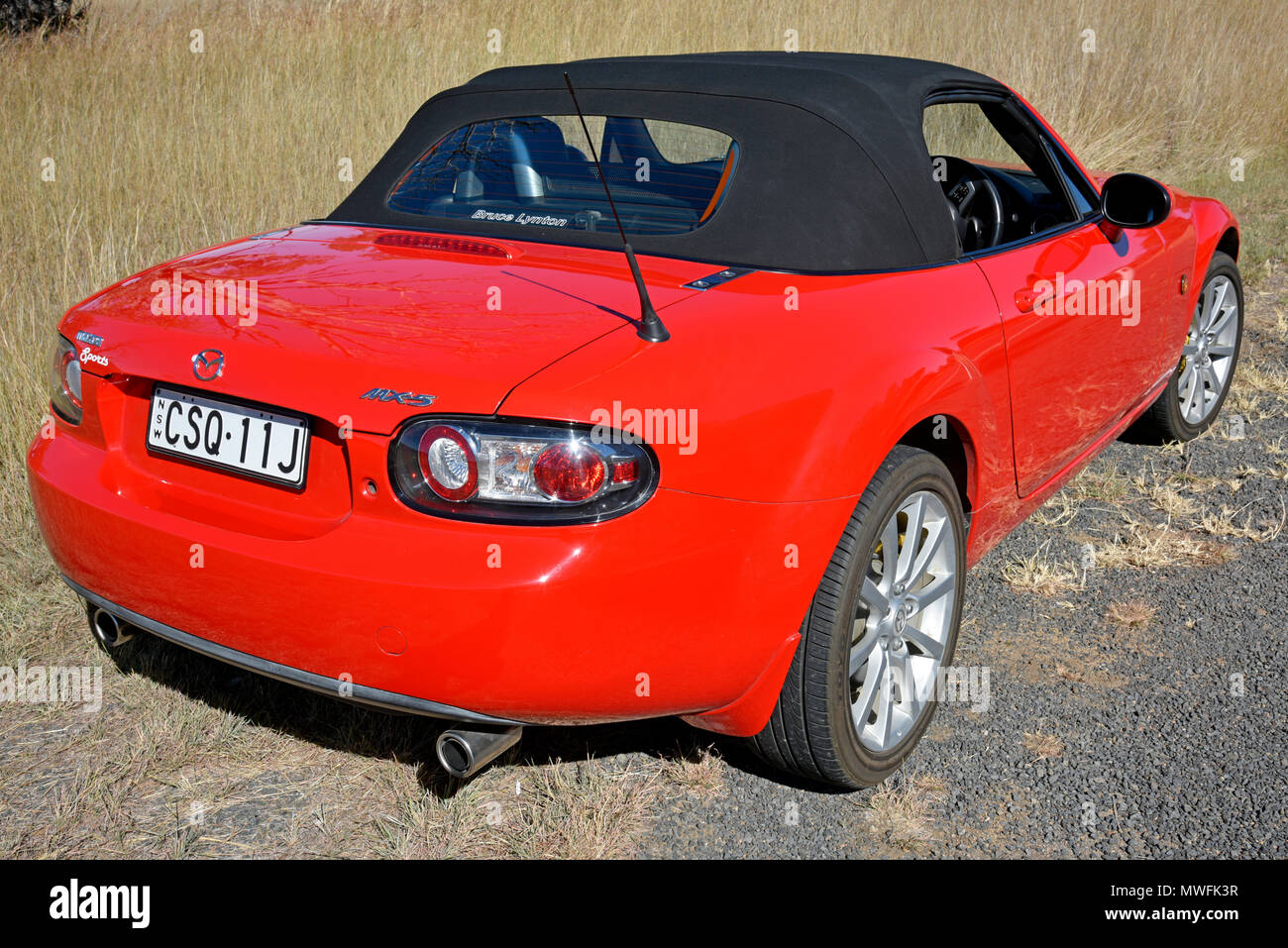 Mazda mx5 side view hi-res stock photography and images - Alamy