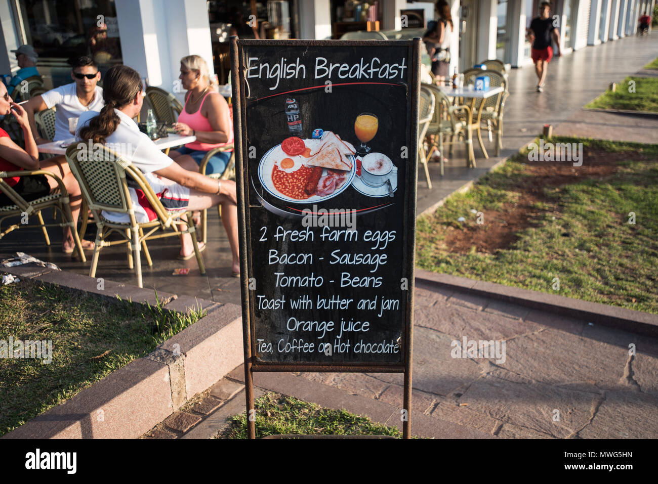 Full english breakfast sign hi-res stock photography and images - Alamy