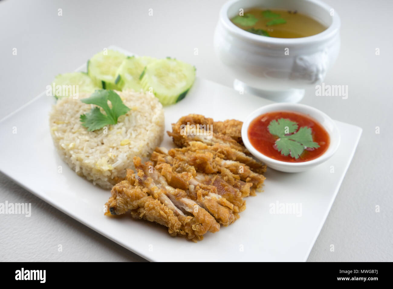 Fried-Chicken Rice Thai style Stock Photo - Alamy