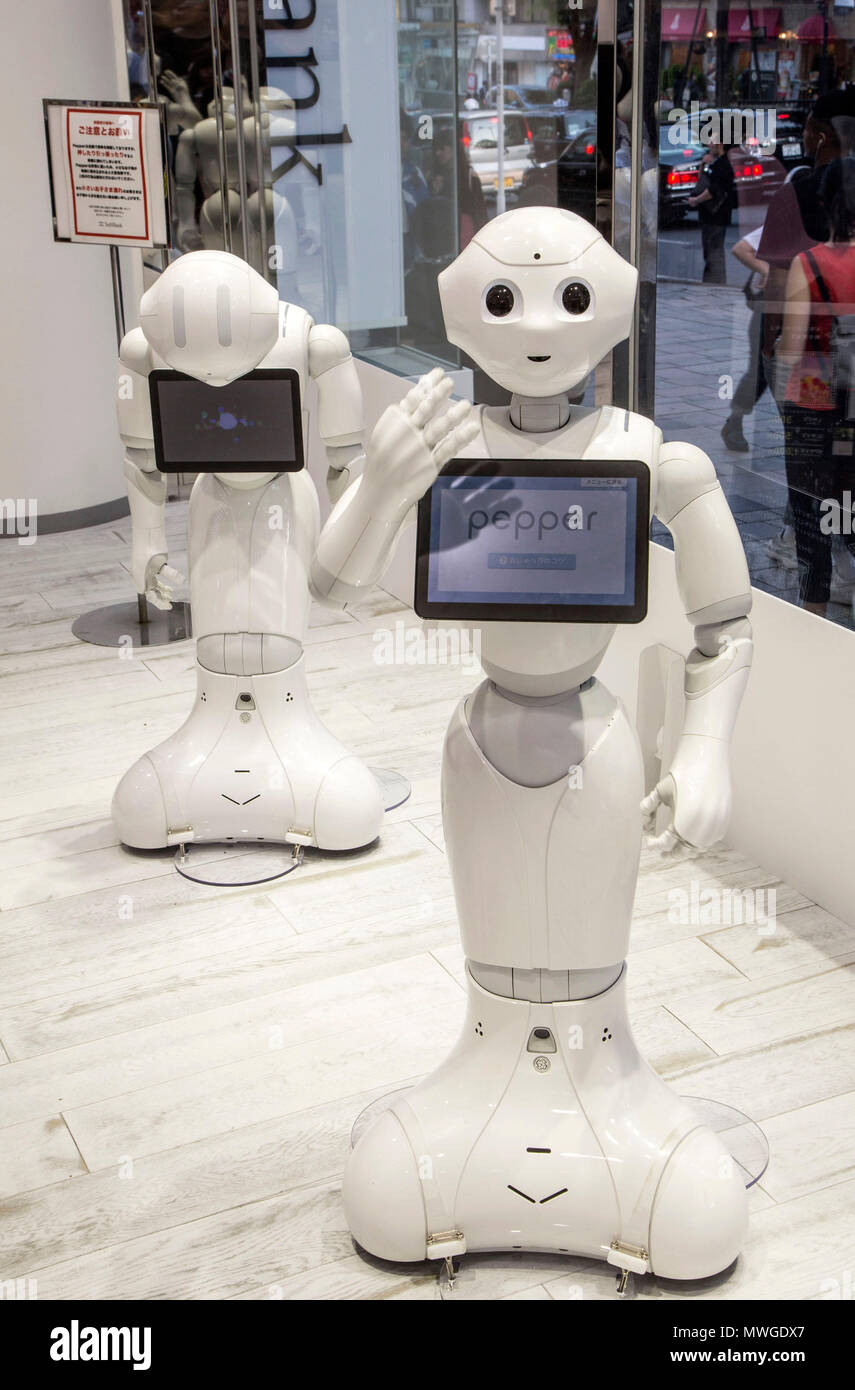 Humanoid robot japan hi-res stock photography and images - Alamy