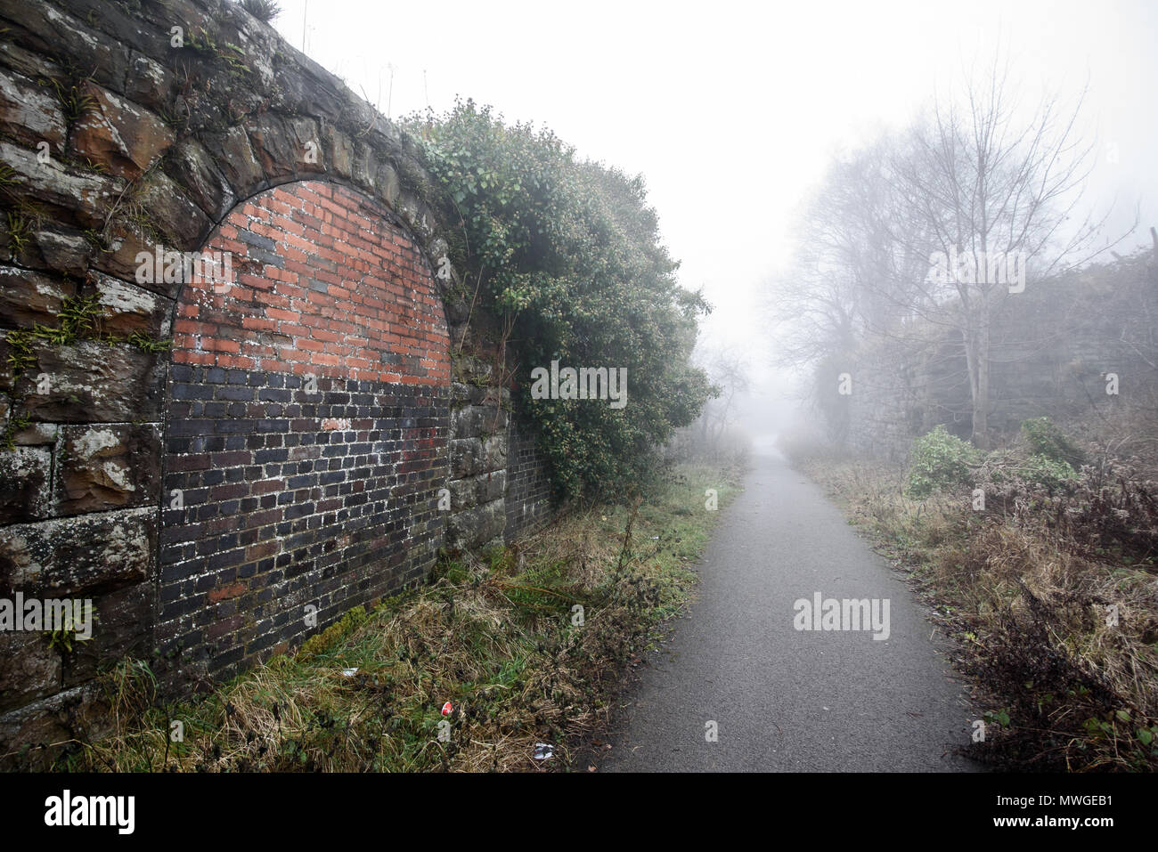 Mist into the distance hi-res stock photography and images - Alamy