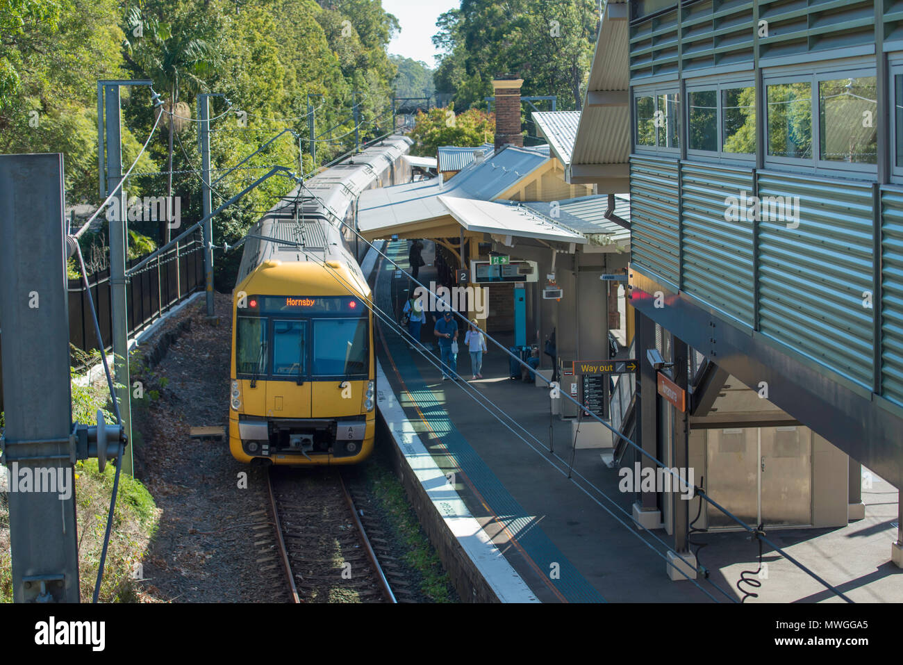 Suburb trains hi-res stock photography and images - Alamy