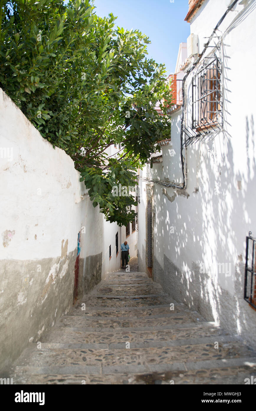 Streets granada hi-res stock photography and images - Alamy