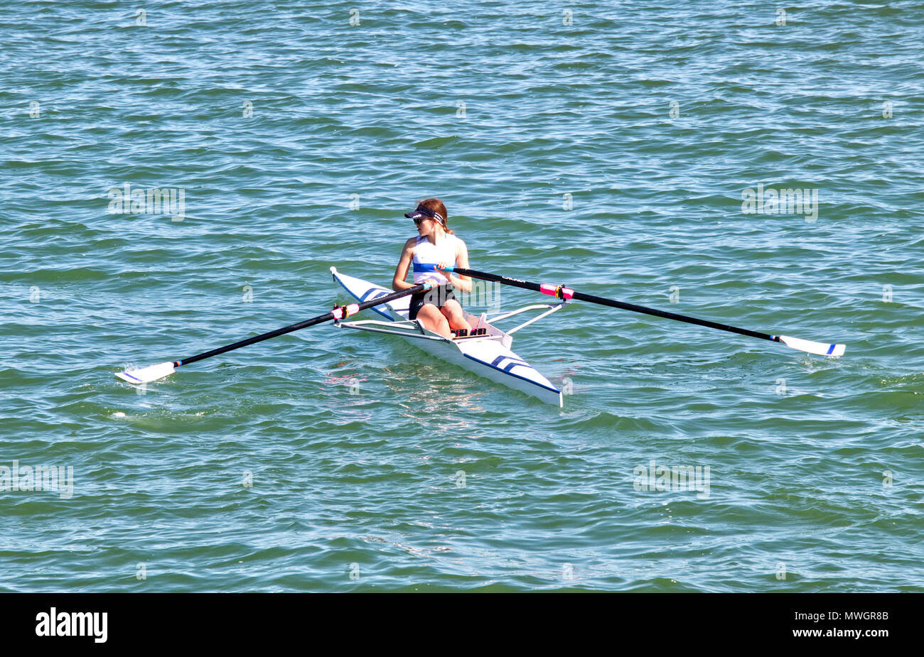 Womans rowing hi-res stock photography and images - Alamy