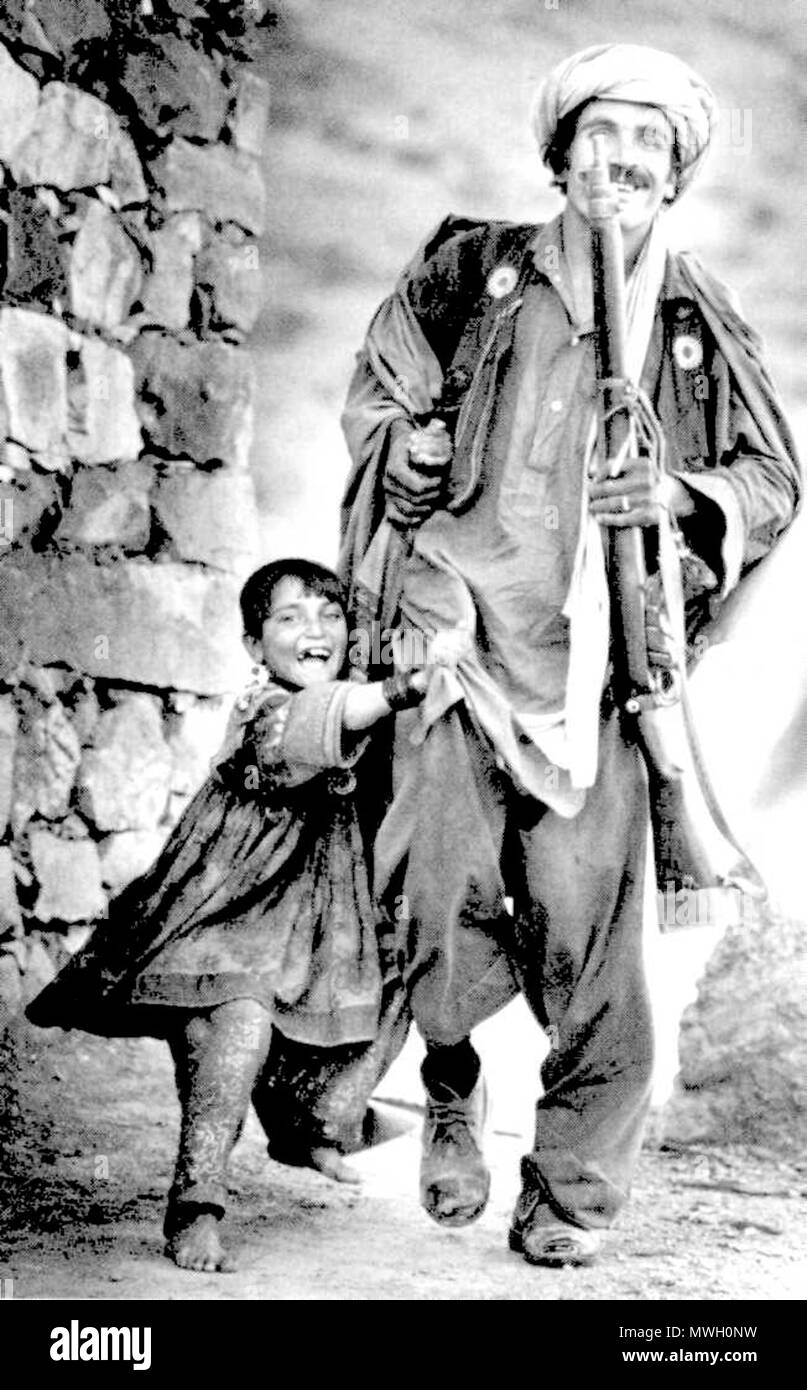 Gun in each hand hi-res stock photography and images - Alamy