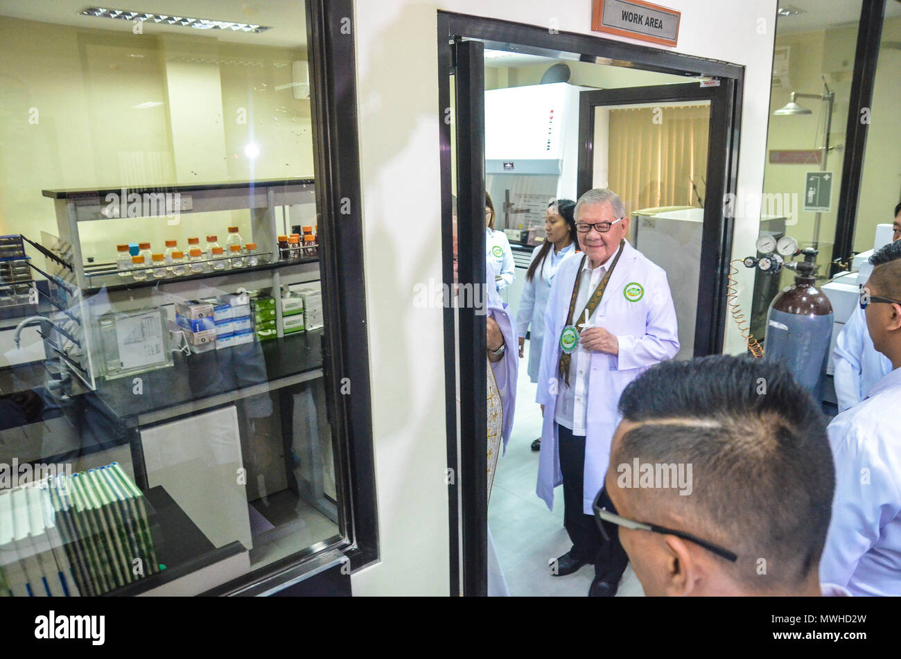 Quezon institute hi-res stock photography and images - Alamy