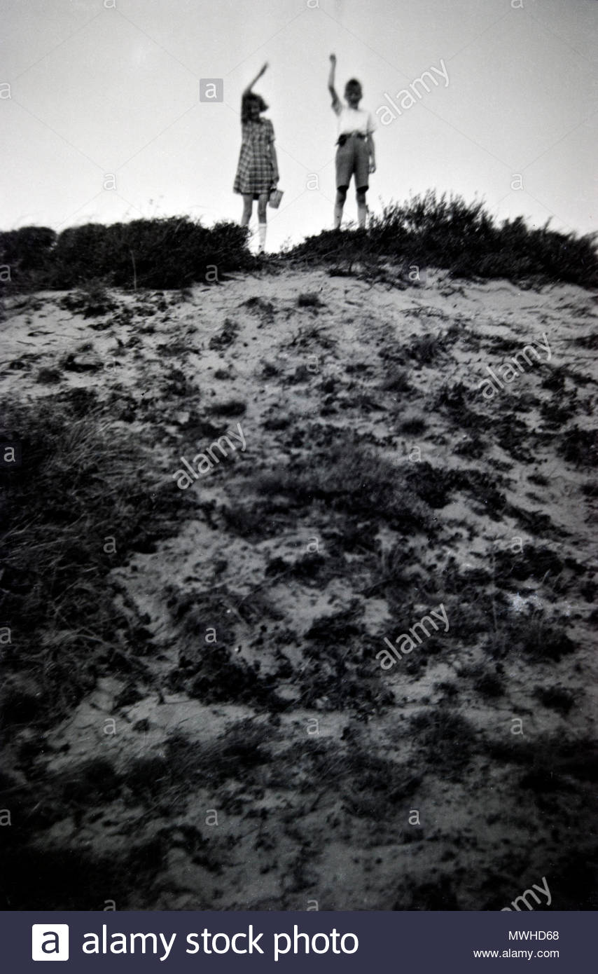 Waving Goodbye Children Stock Photos & Waving Goodbye Children Stock ...