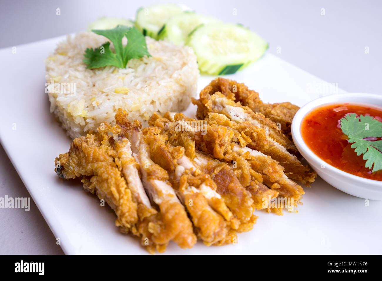 Fried-Chicken Rice Thai style Stock Photo - Alamy
