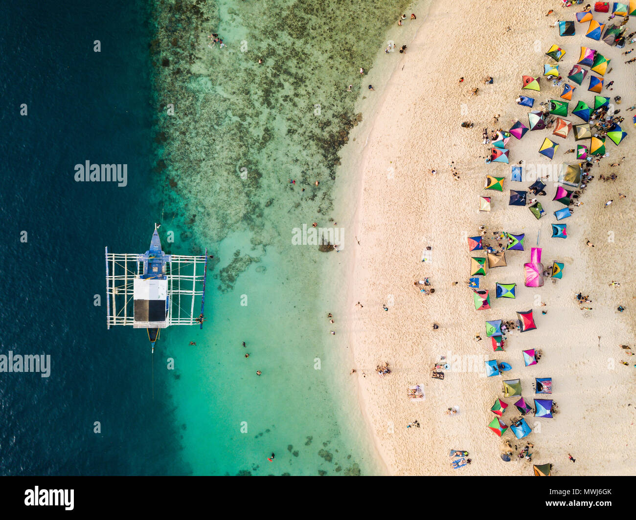 Bunker boats hi-res stock photography and images - Alamy