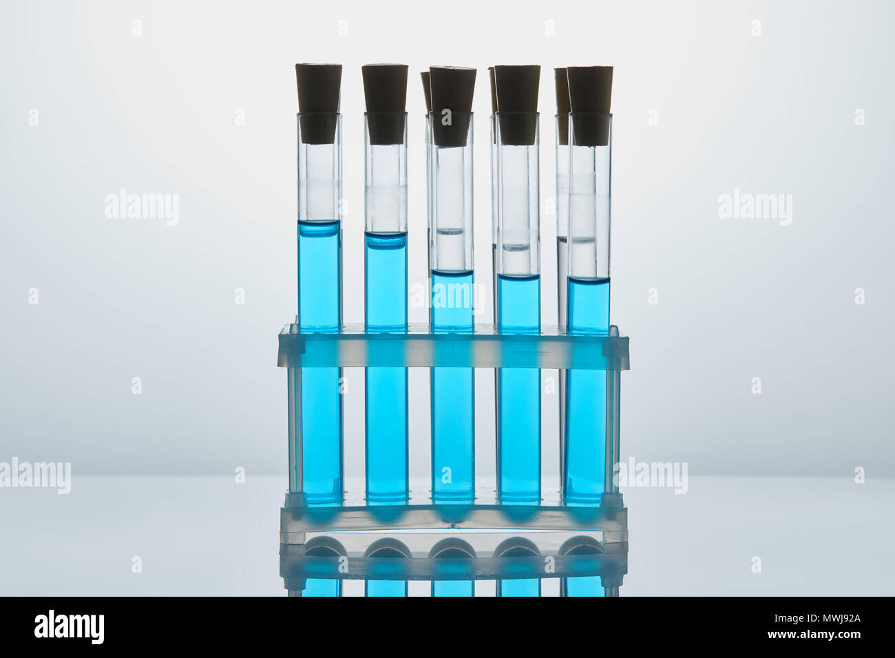 Chemistry tubes hi-res stock photography and images - Alamy