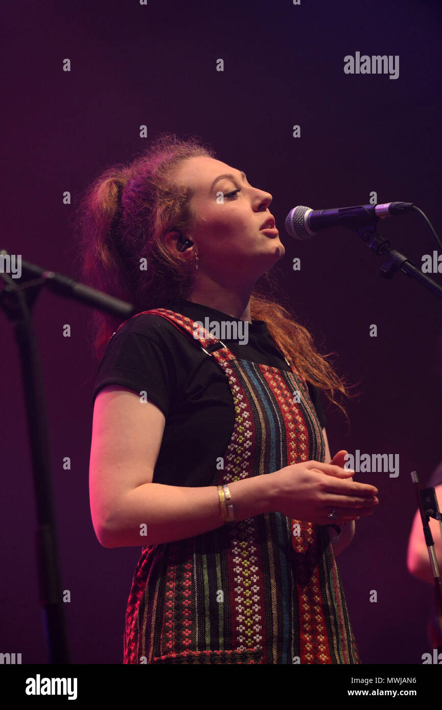 Scottish folk band hi-res stock photography and images - Alamy