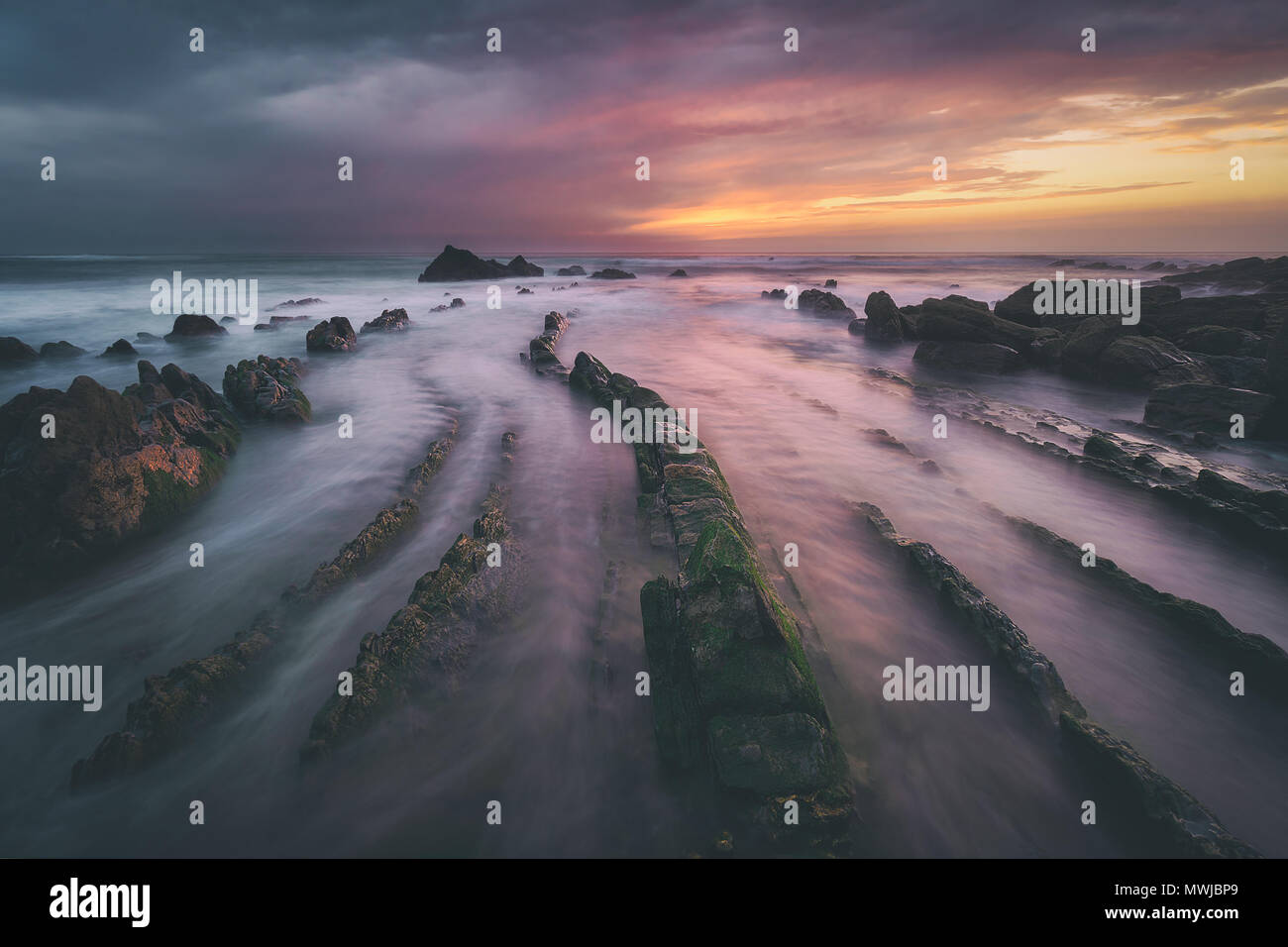 Barrika beach hi-res stock photography and images - Alamy