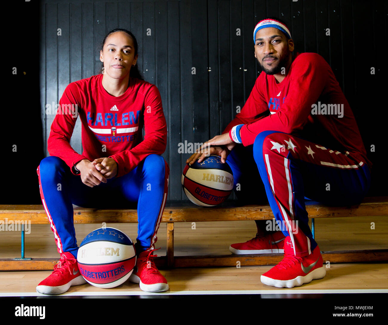 Guinness records basketball hi-res stock photography and images - Alamy