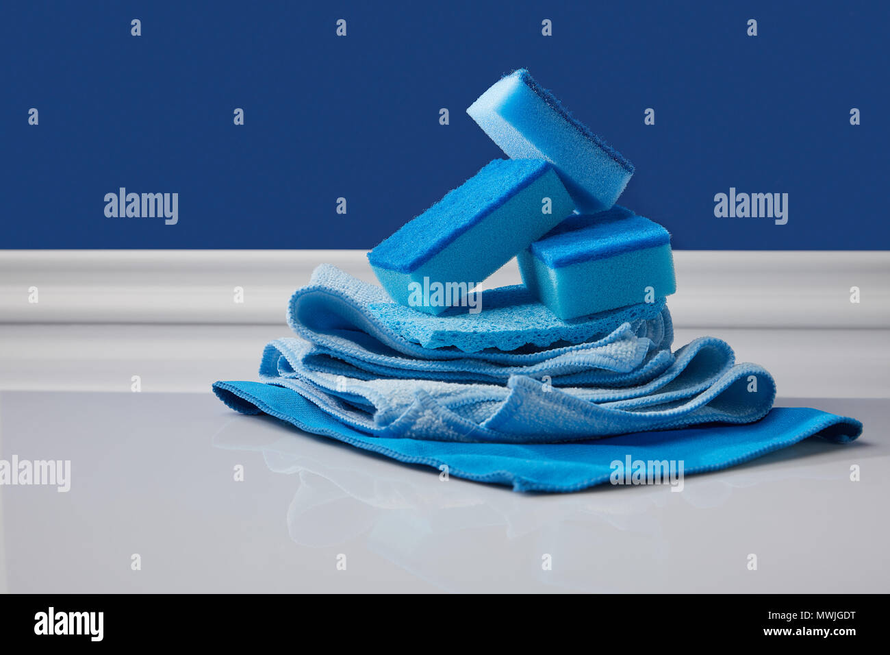 Blue sponges hi-res stock photography and images - Alamy