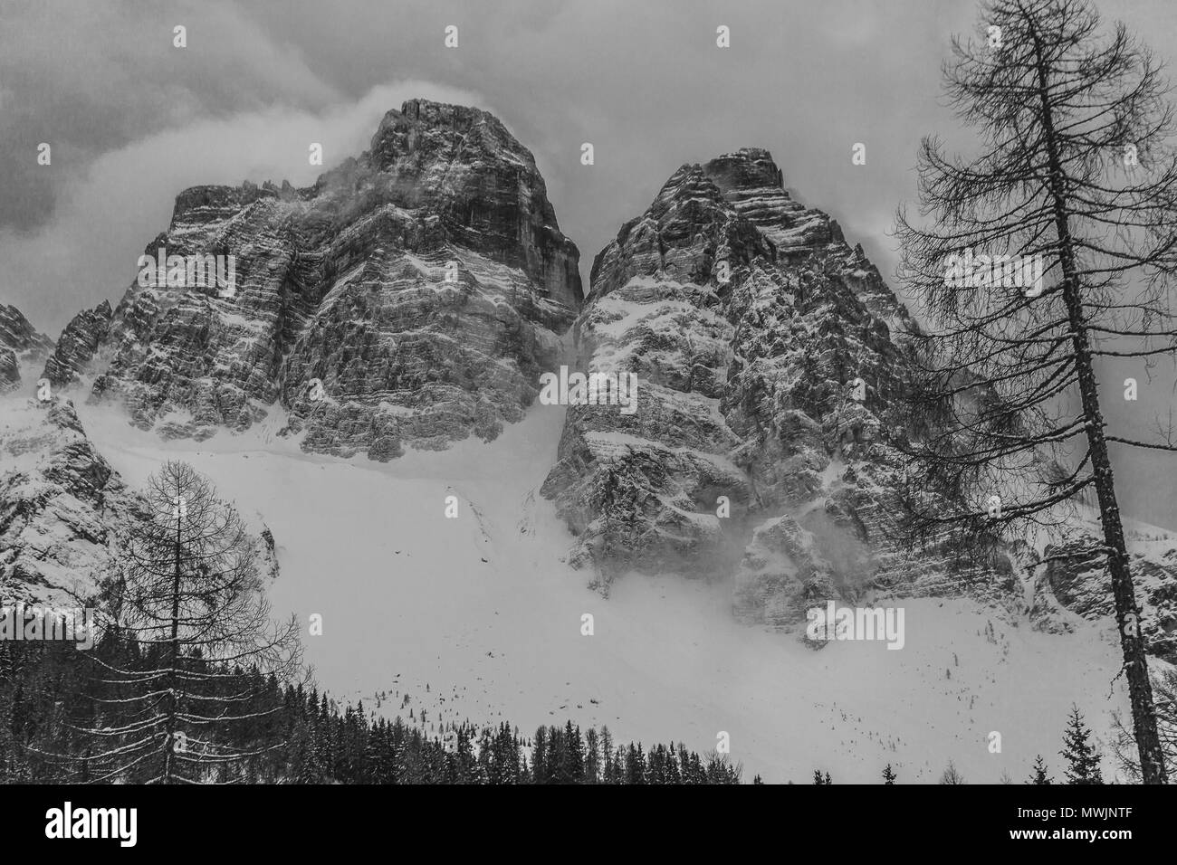 Monte pelmo dolomites italy Black and White Stock Photos & Images - Alamy