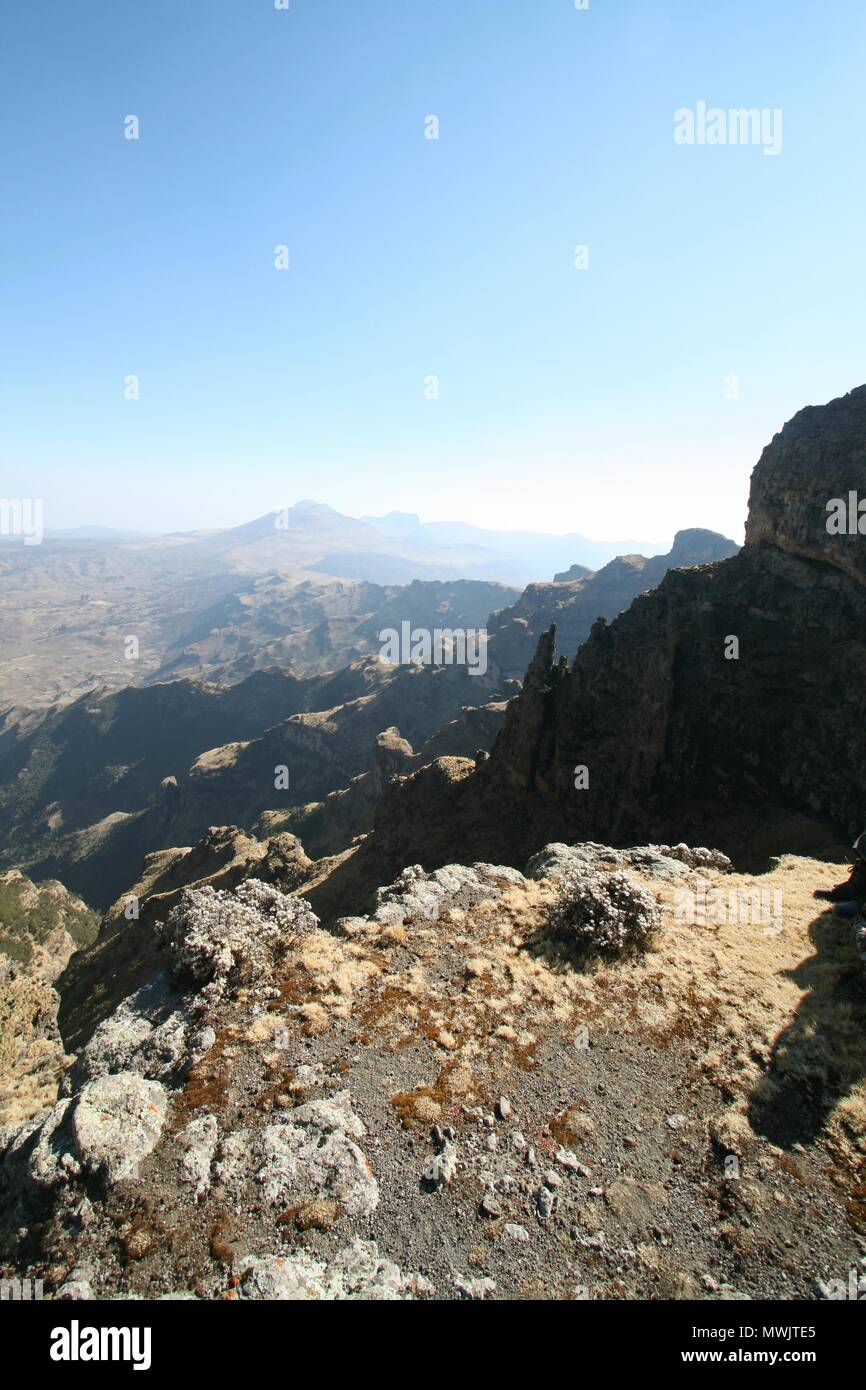 Craggy rocks hi-res stock photography and images - Alamy