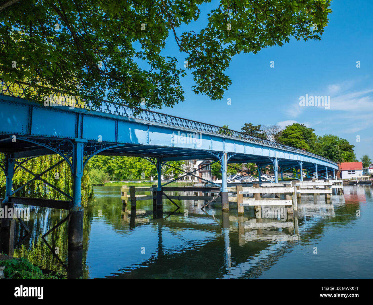 Cookham Bridge, Cookham, nr Maidenhead, Berkshire, England, UK, GB ...