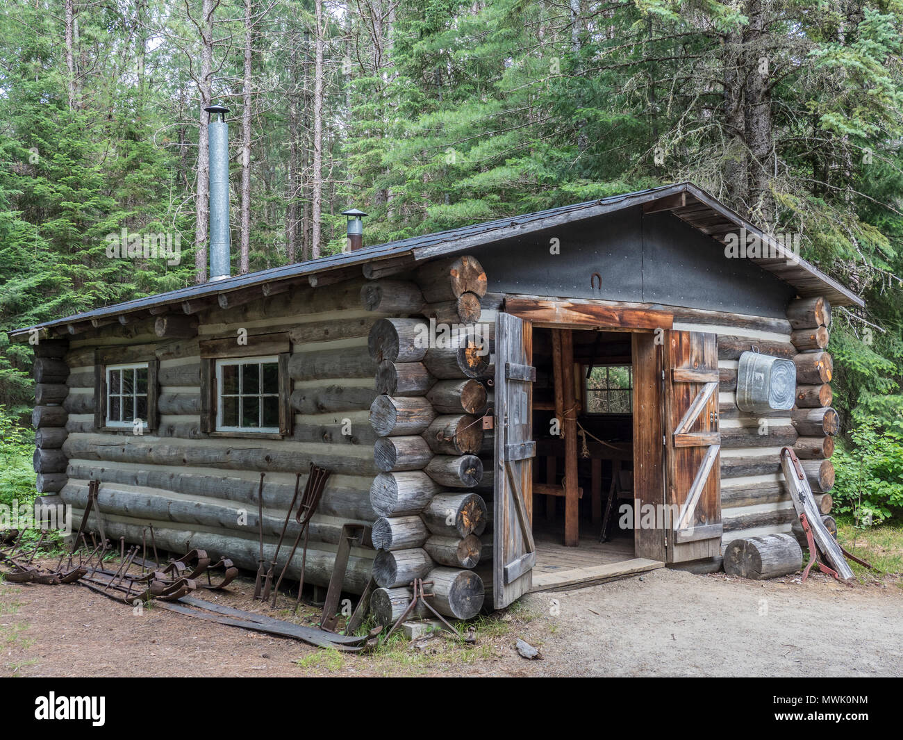 Logging camp canada hi-res stock photography and images - Alamy