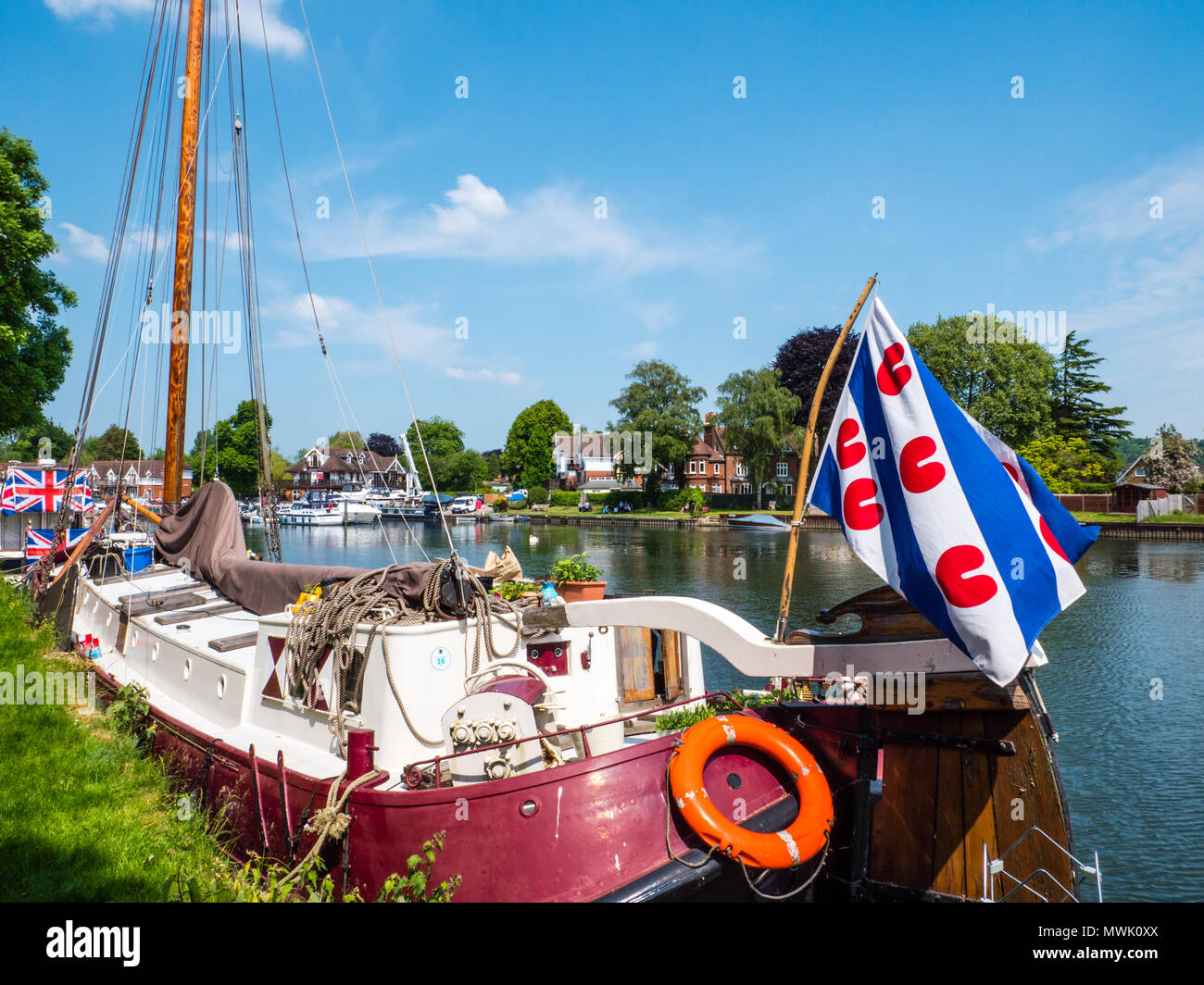 Boats on Banks of River Thames, Cookham, (with Bourne End on far bank ...