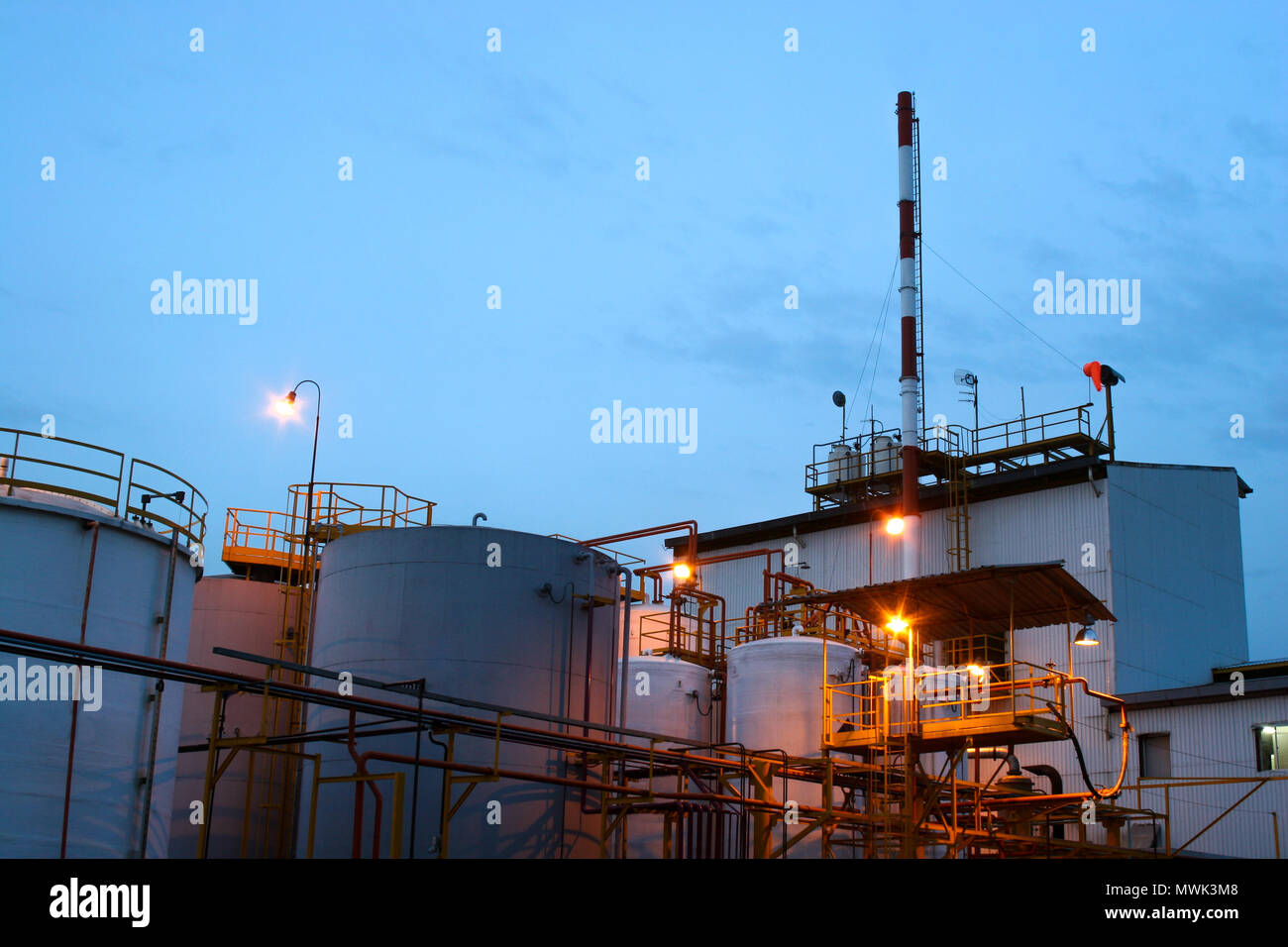 Chemical Industry, Storage Tank In Industrial Plant Stock Photo - Alamy